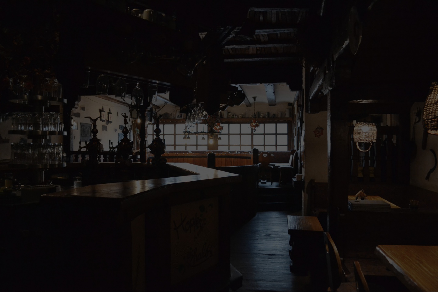 Herzlich Willkommen im gutbürgerlichen, schwäbischen Lokal "Zum Urigen ...